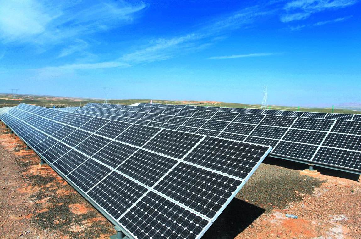 光伏太阳能 光伏太阳能 四川太阳能工程 成都太阳能热水器 太阳能发电 空气能热水器 四川空气能热水工程 四川杰科太阳能公司欢迎你